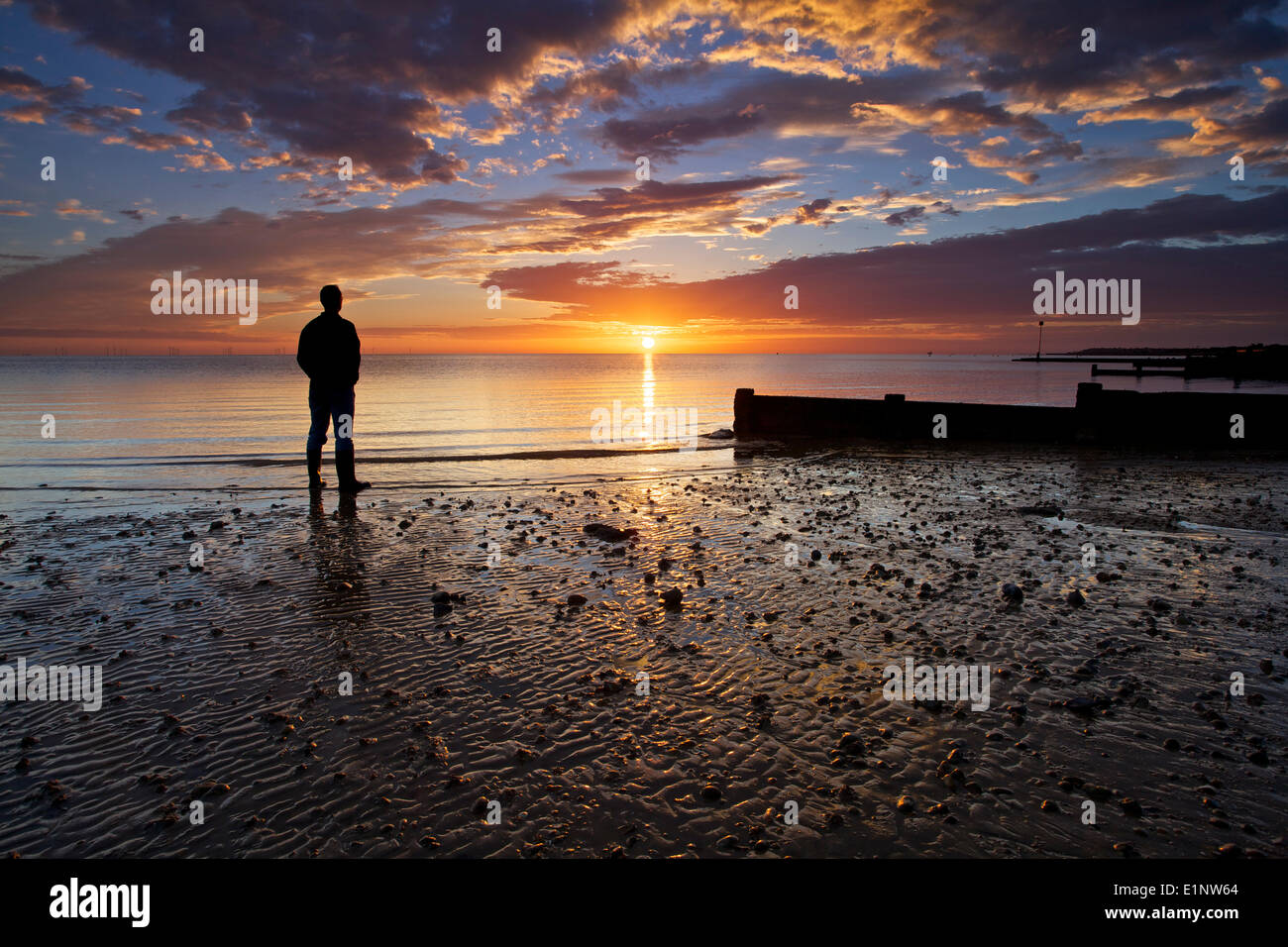 Whitstable, Kent, UK 8th June 2014: A glorious sunrise at the popular ...