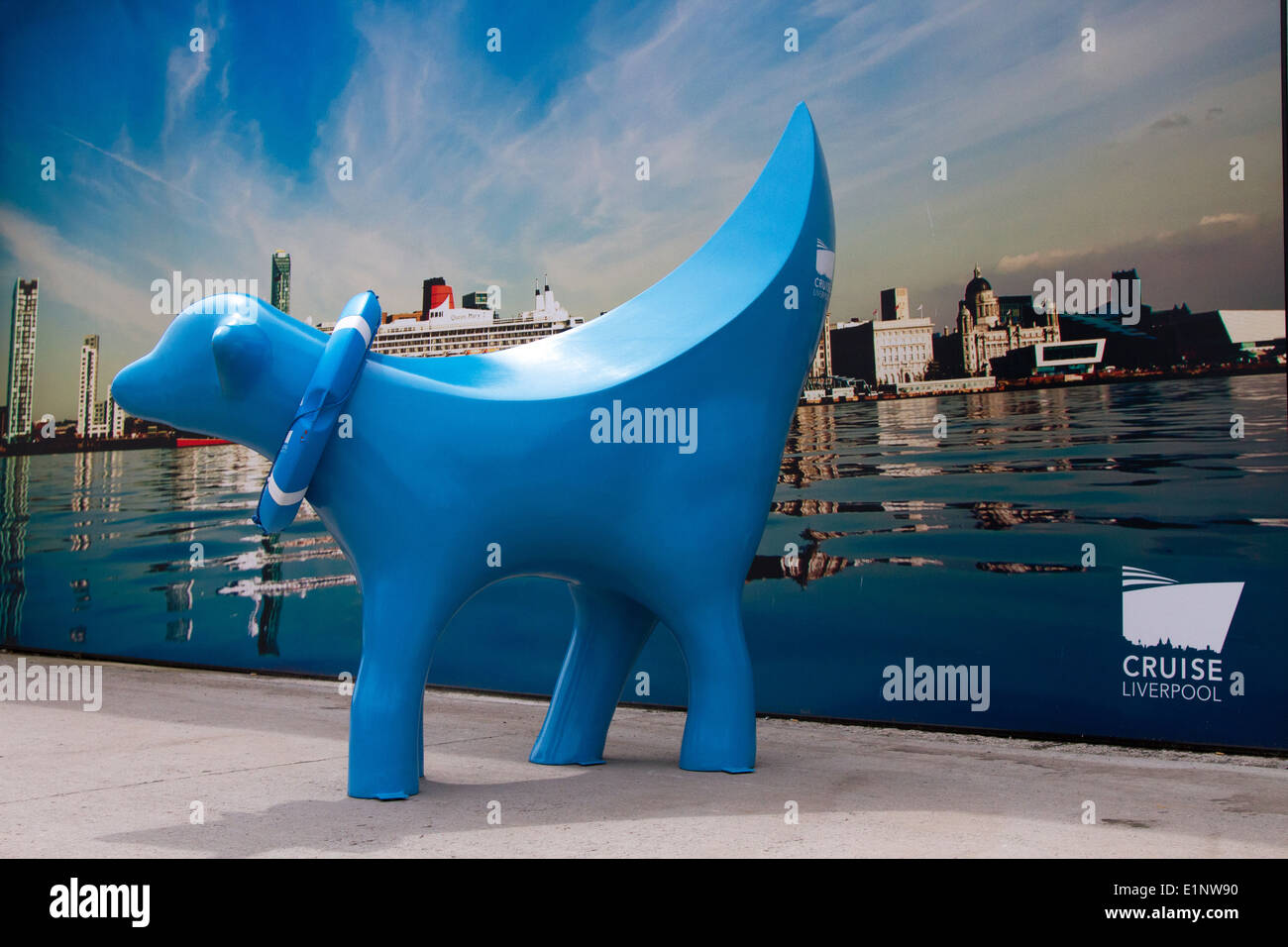 Blue Superlambananas or Lambanana, Liverpool Cruise Terminal ...