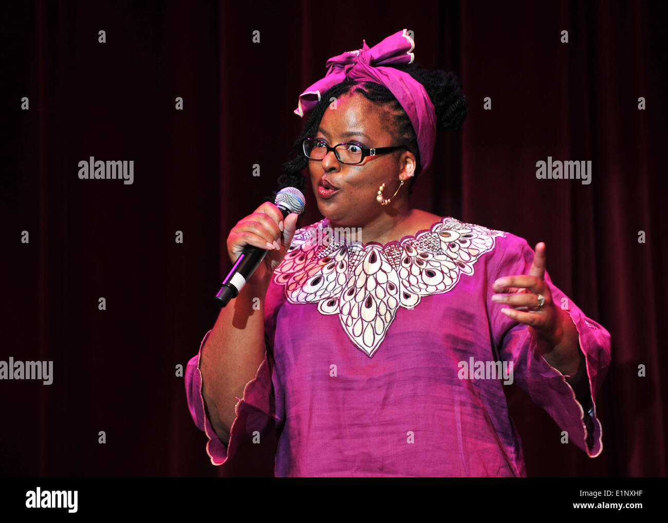 Los Angeles, USA. 7th June, 2014. An American singer sings a Chinese ...