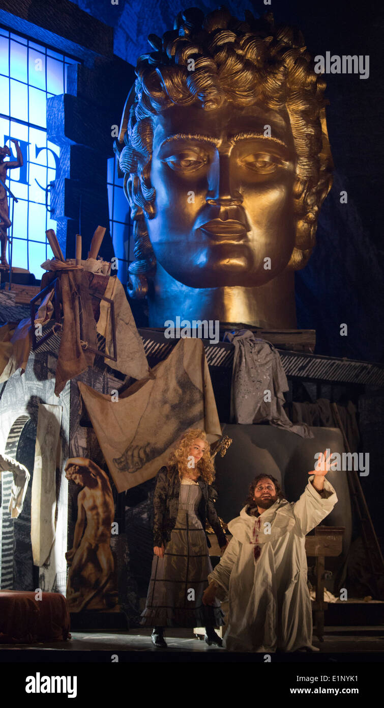 Dress rehearsal of the Berlioz opera Benvenuto Cellini directed by ...