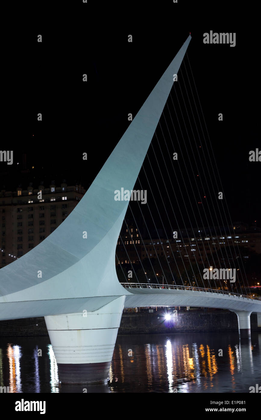 Bridge woman santiago calatrava puerto hi-res stock photography and ...