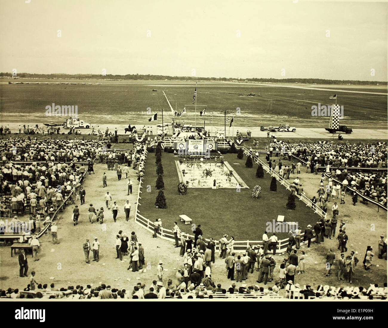The National Air Races held in Cleveland, Ohio, attracted some of the ...