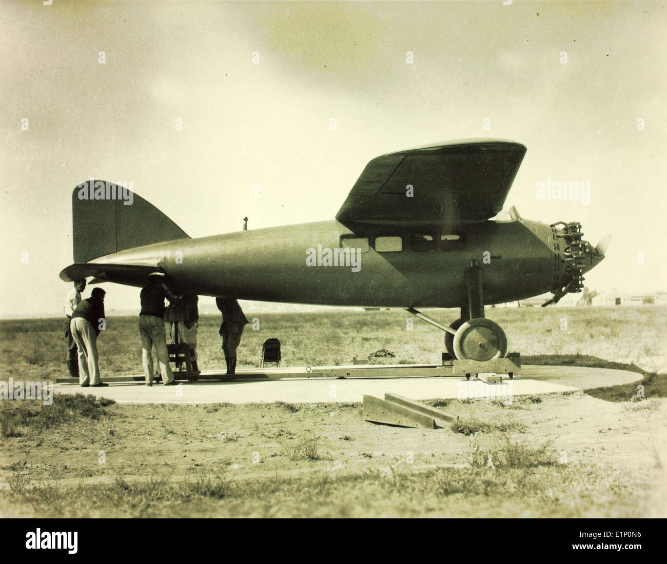 The Lockheed Vega Golden Eagle NX913, piloted by Gordon Scott, competed ...