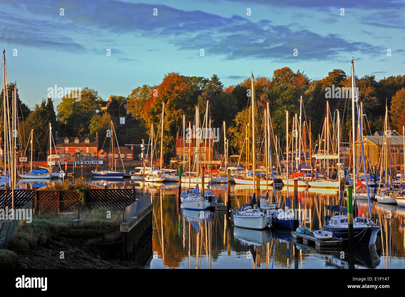 River hamble hi-res stock photography and images - Alamy