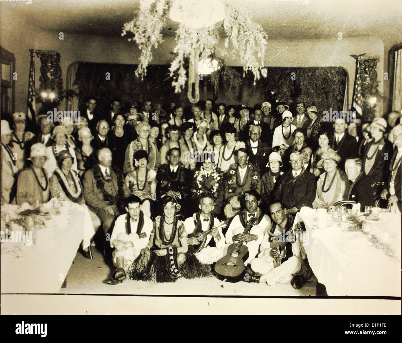 The Buhl Air Sedan, Miss Doran (NX2915), participated in the Dole Air ...