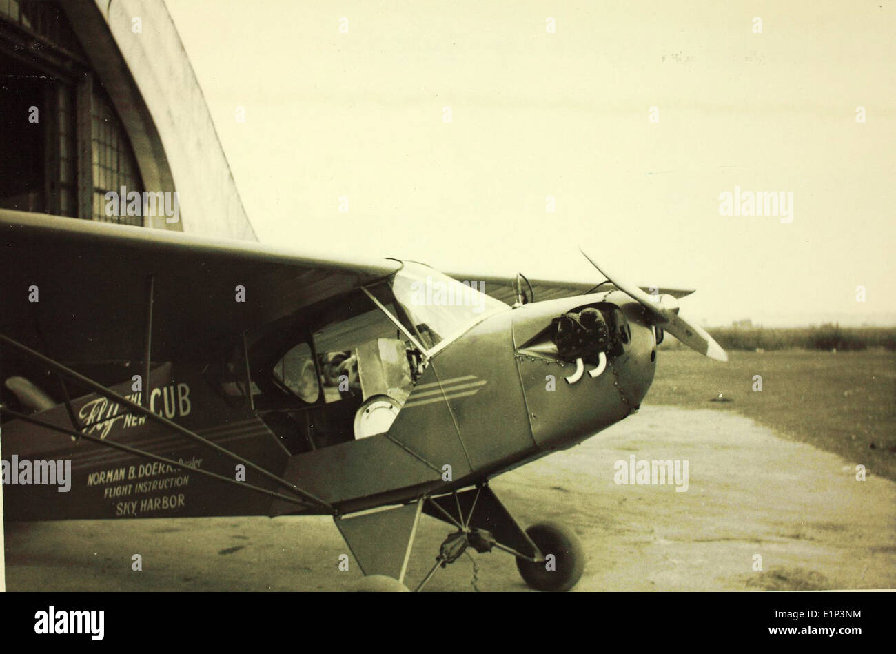Historicflight hi-res stock photography and images - Alamy