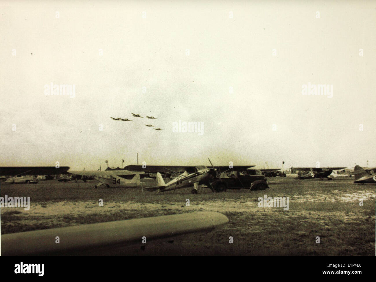 Historic flight formation captures a significant moment in aviation ...