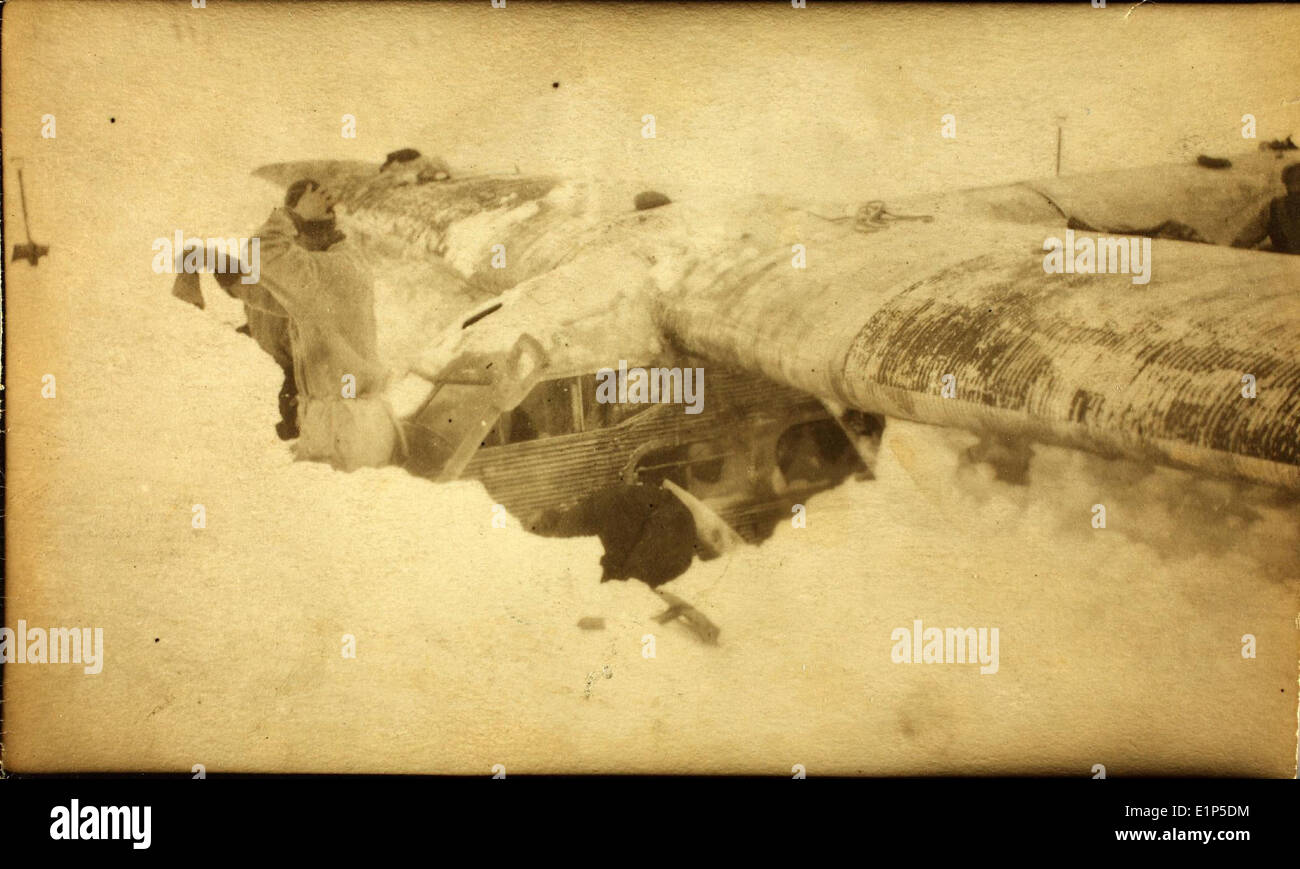 This historic photograph captures the 1932 Byrd Antarctic Expedition to ...