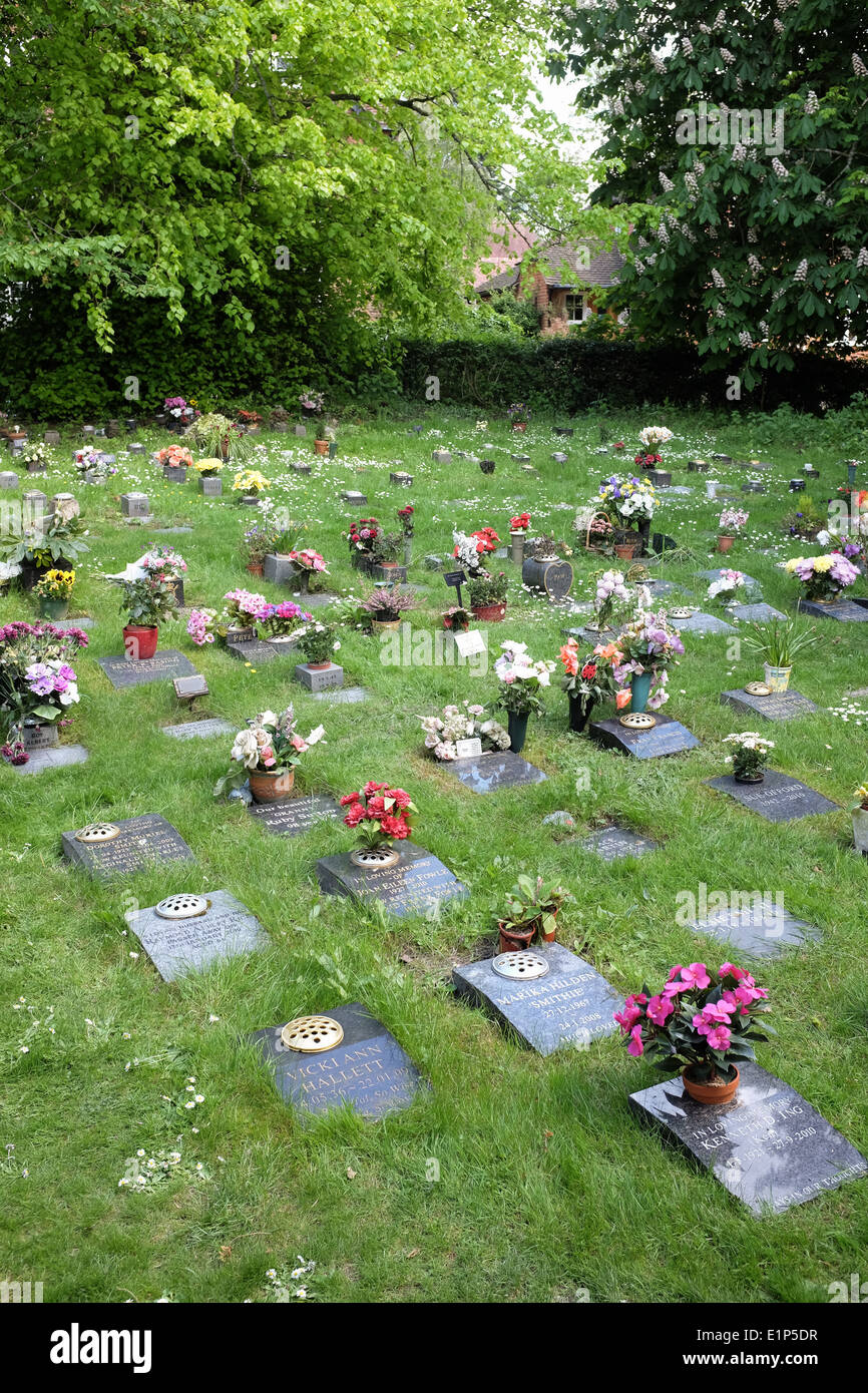 A cemetery in England Stock Photo - Alamy