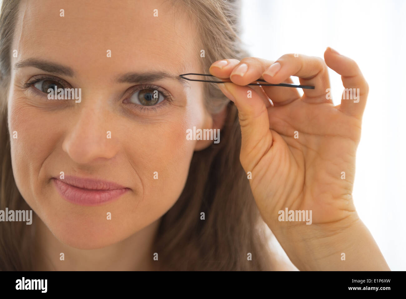 Female eyebrows hi-res stock photography and images - Alamy