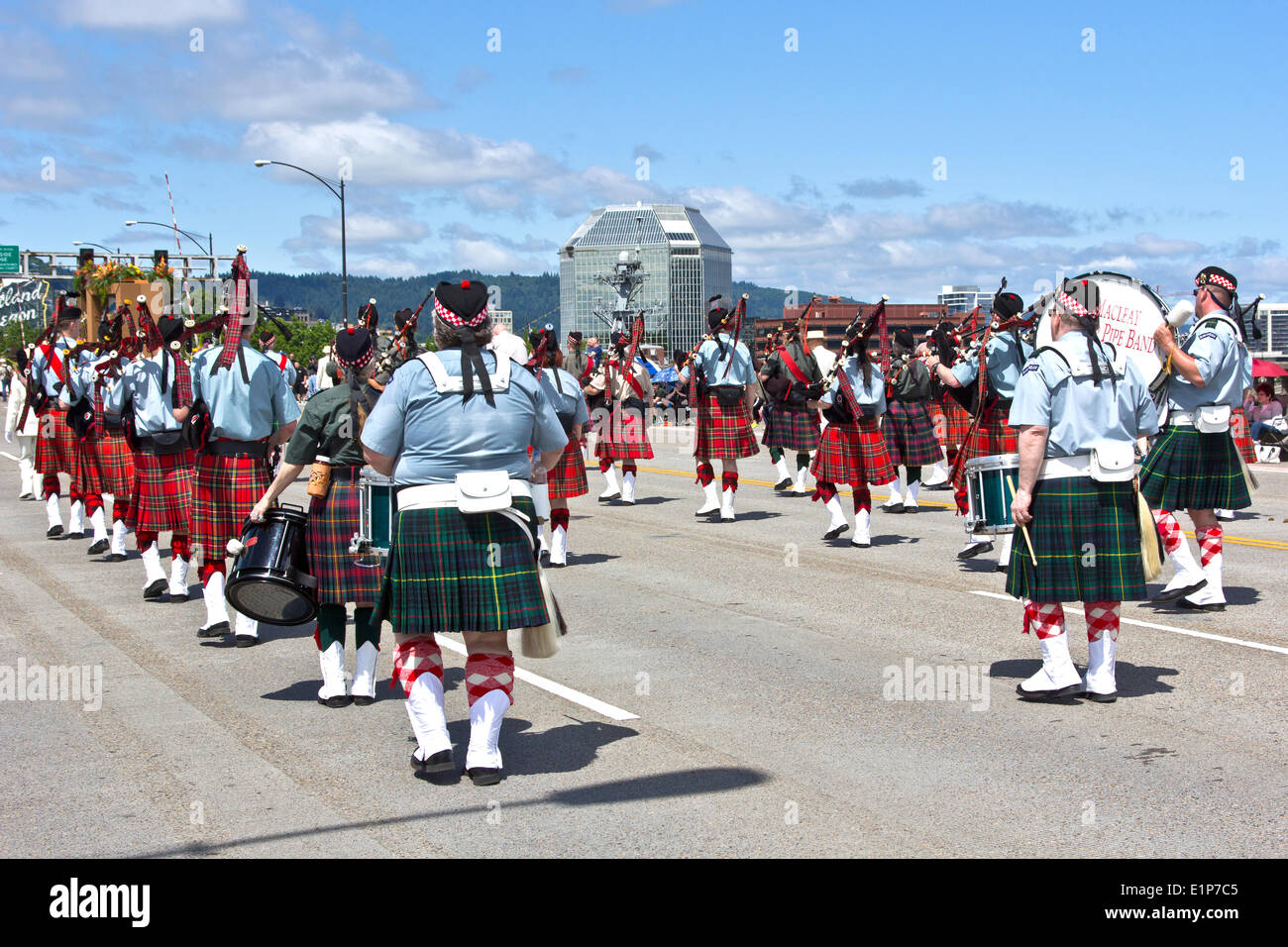Scottish parade hi-res stock photography and images - Alamy