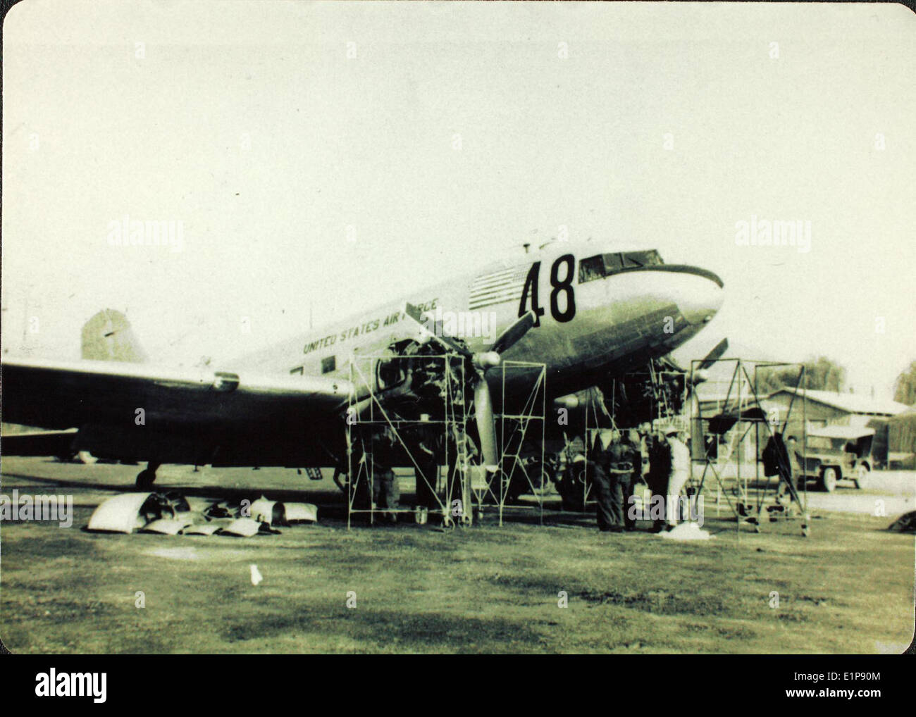 47 skytrain aircraft from hi-res stock photography and images - Alamy