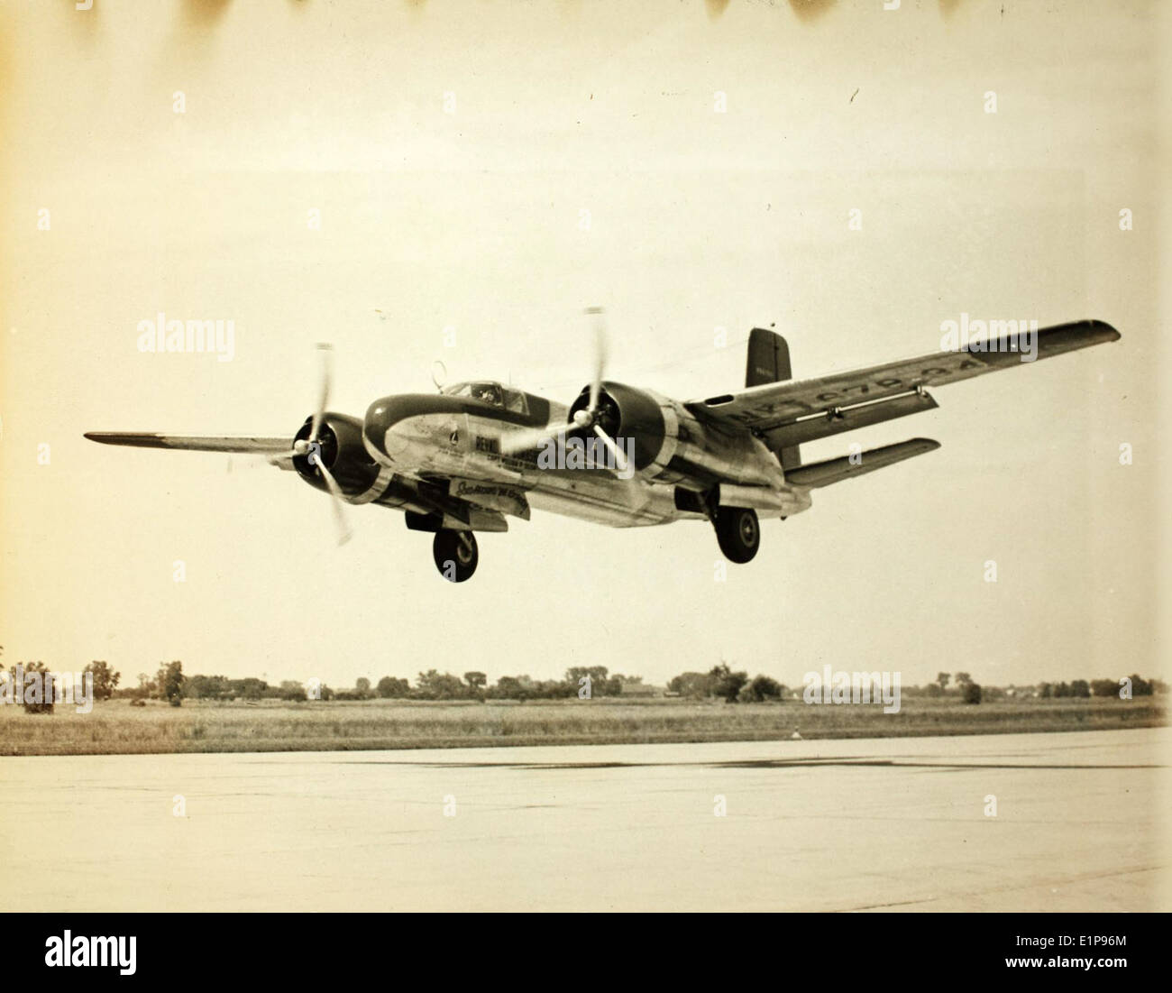 Aircraft bombshell hi-res stock photography and images - Alamy