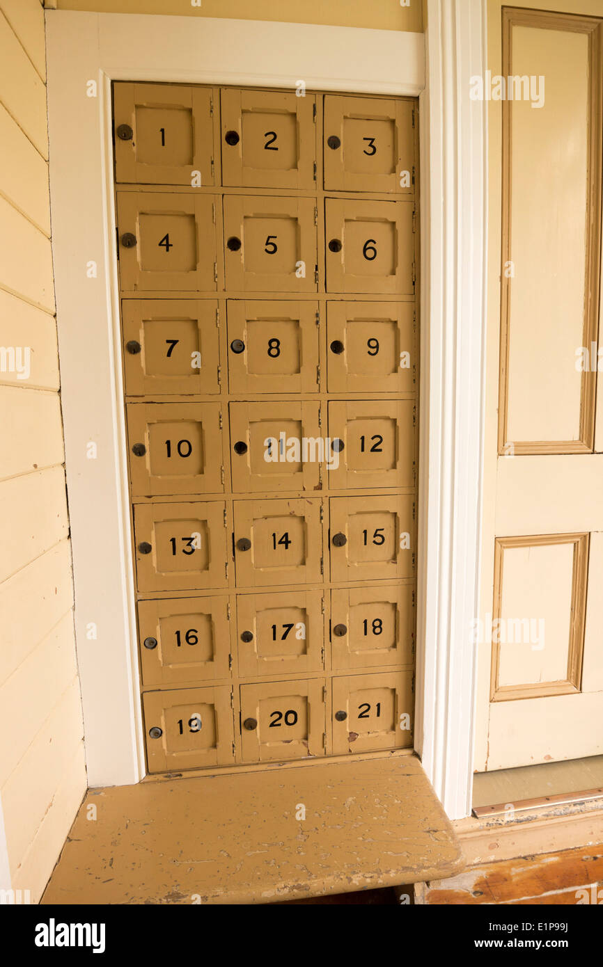 New zealand telephone box hi-res stock photography and images - Alamy