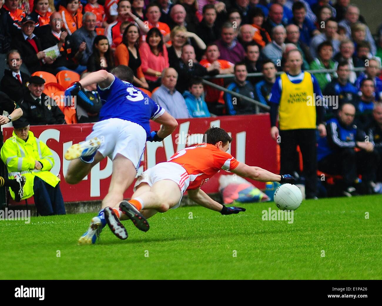 Gaa irish gaelic football hi-res stock photography and images - Alamy
