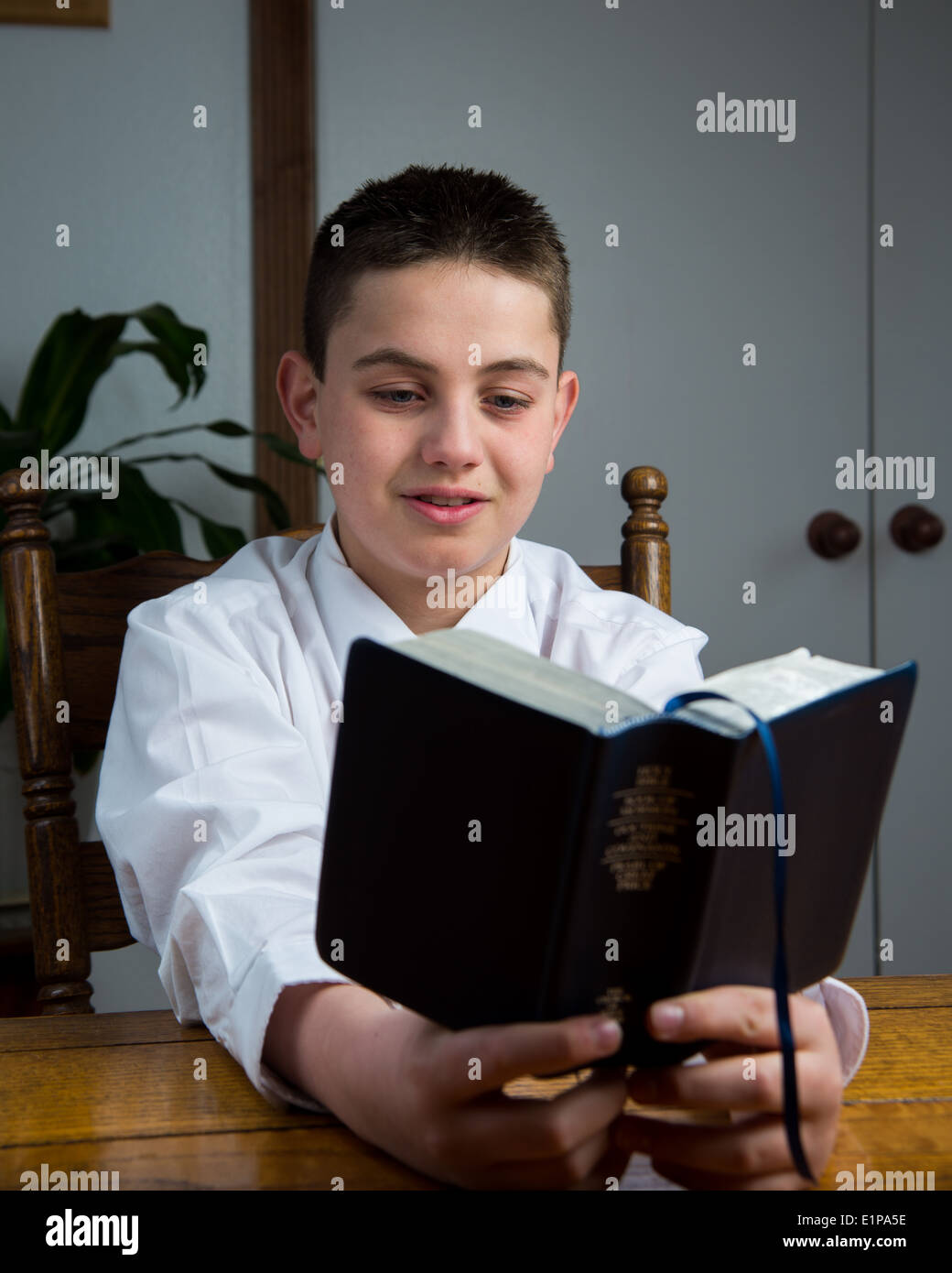 Scriptures hi-res stock photography and images - Alamy