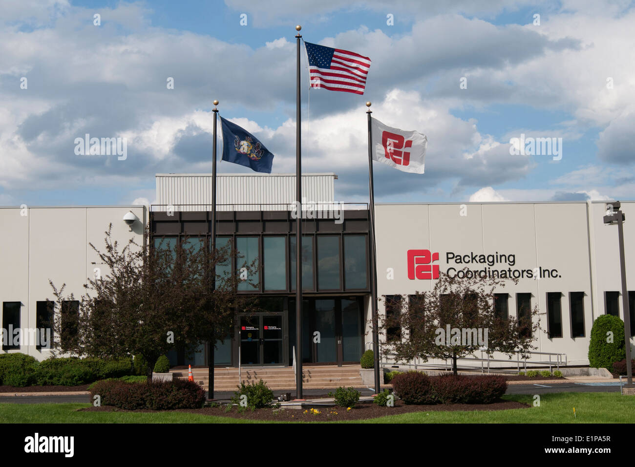 Coordinators hi-res stock photography and images - Alamy