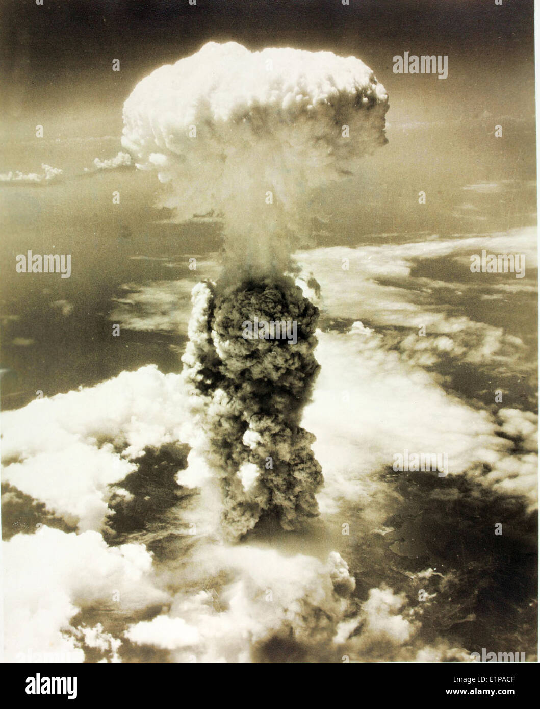 This image documents the atomic bomb tests conducted in 1946 at Bikini ...