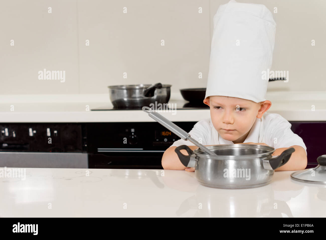 Bending pot hi-res stock photography and images - Alamy