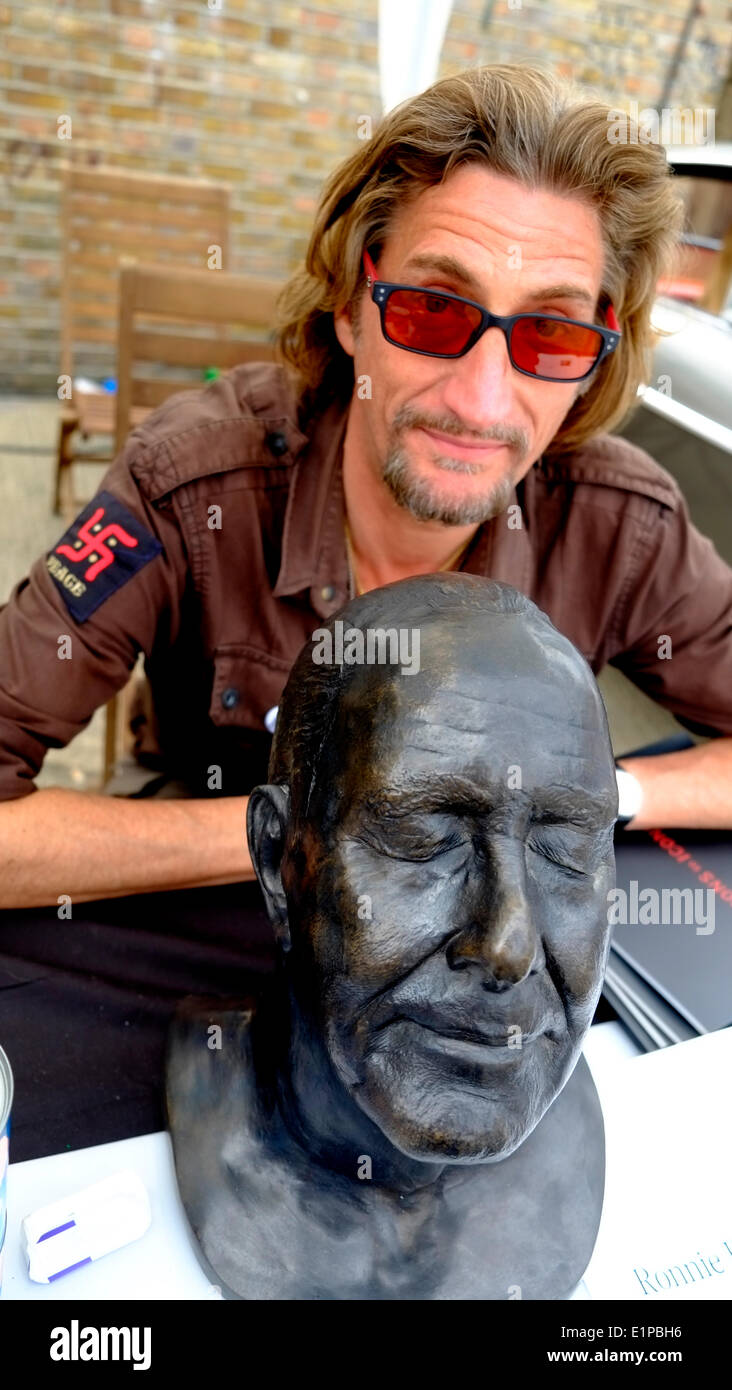 London, UK. 08th June, 2014. Nick Reynolds with his Ronnie Biggs ...