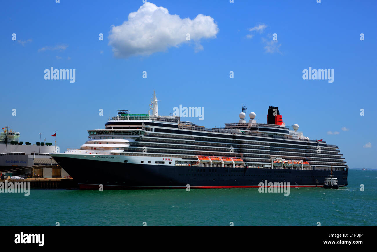 Queen Victoria cruise ship at Southampton Docks England UK Stock Photo ...