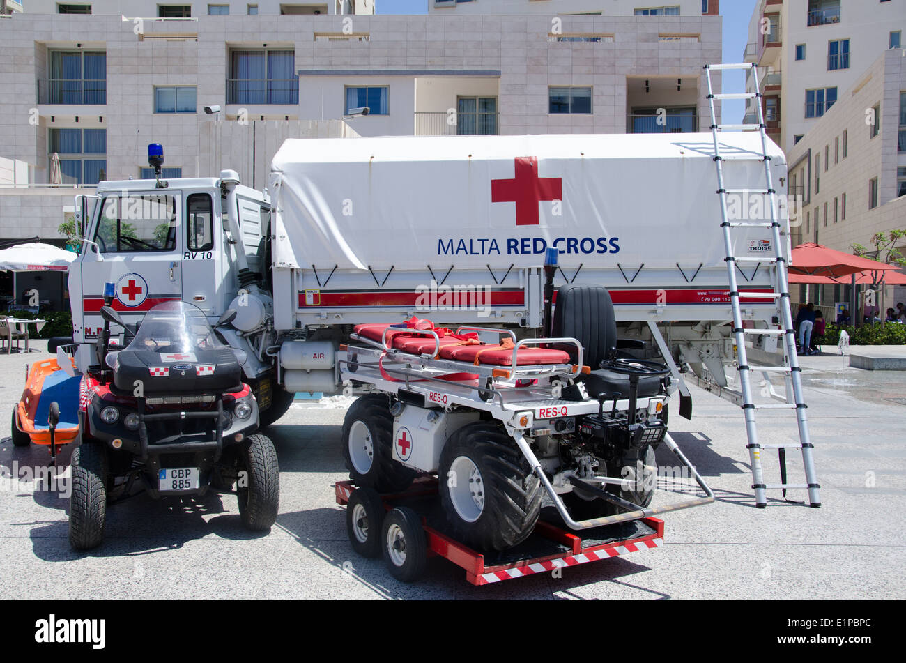 Open day red cross hi-res stock photography and images - Alamy