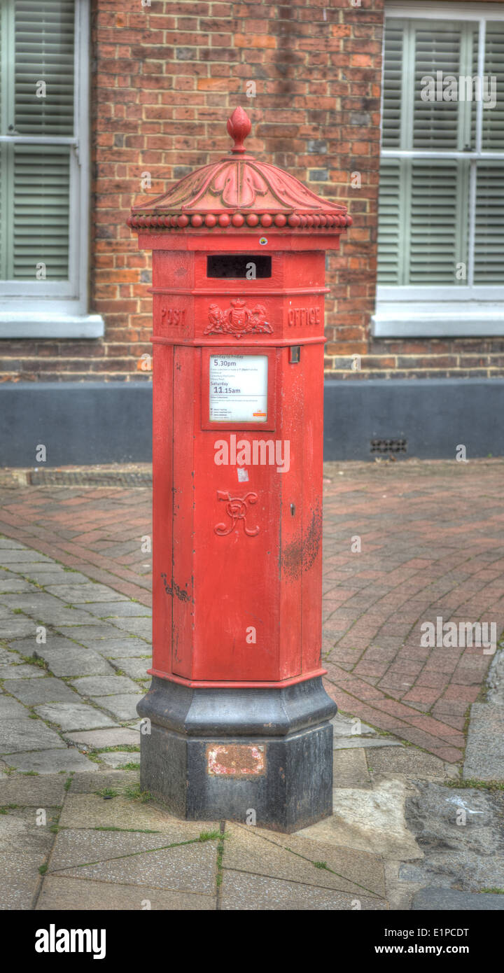 Victorian post Box. English letter box Stock Photo - Alamy