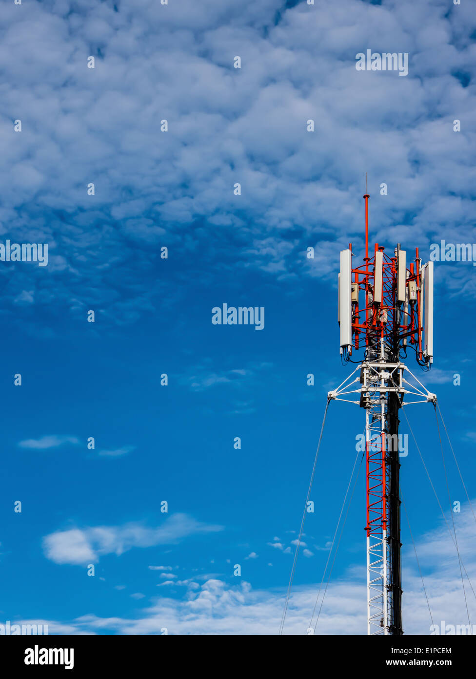 Cell tower silhouette hi-res stock photography and images - Alamy