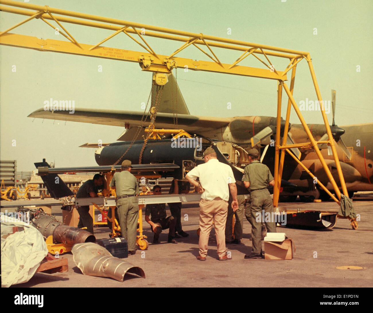 Vietnam war aircraft hi-res stock photography and images - Alamy