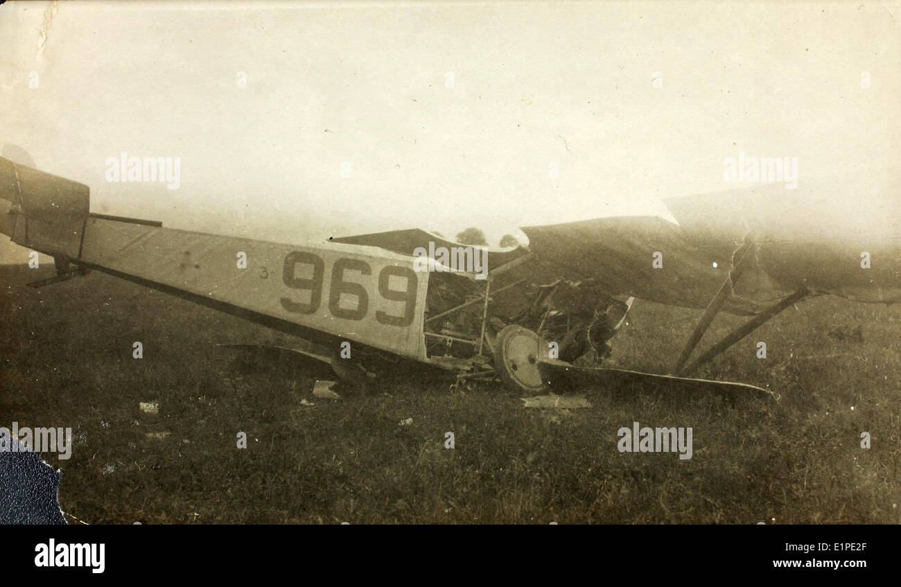 Worldwaroneaircraftcrash High Resolution Stock Photography and Images ...