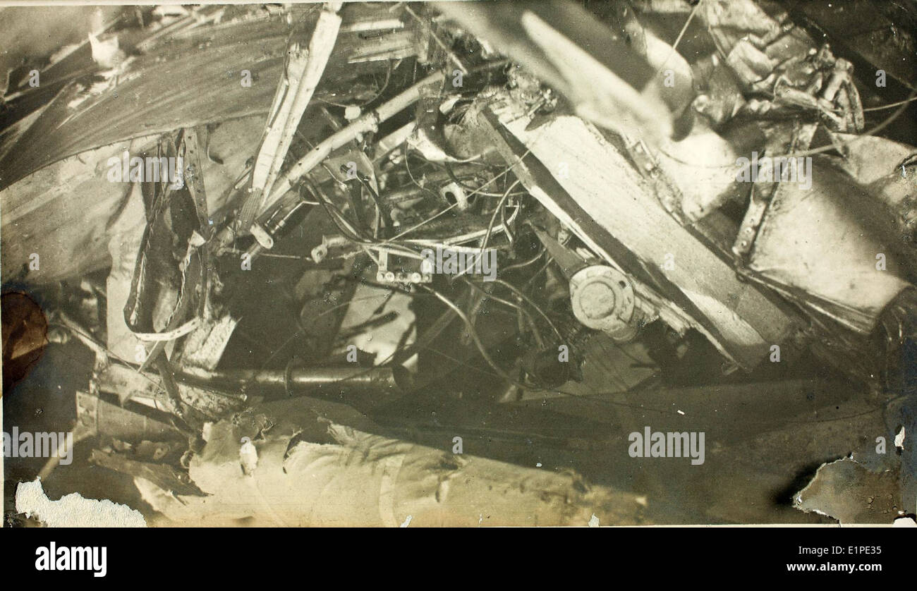 This image represents a World War I aircraft crash between 1914 and ...