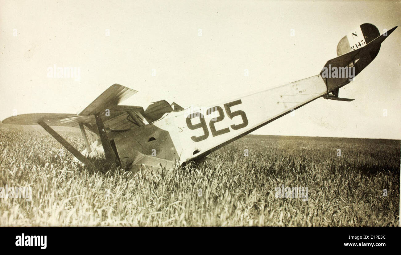 Worldwaroneaircraftcrash High Resolution Stock Photography and Images ...