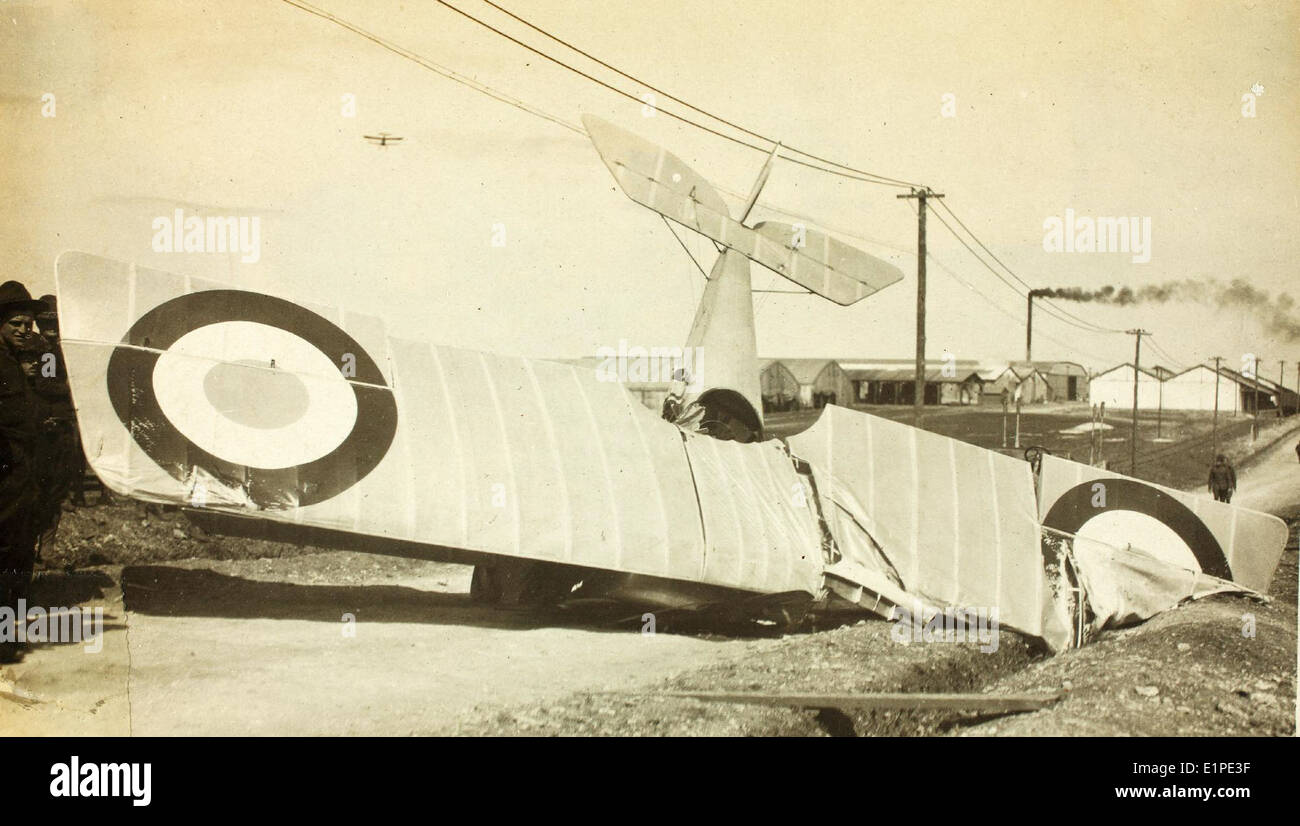 Worldwaroneaircraftcrash High Resolution Stock Photography and Images ...