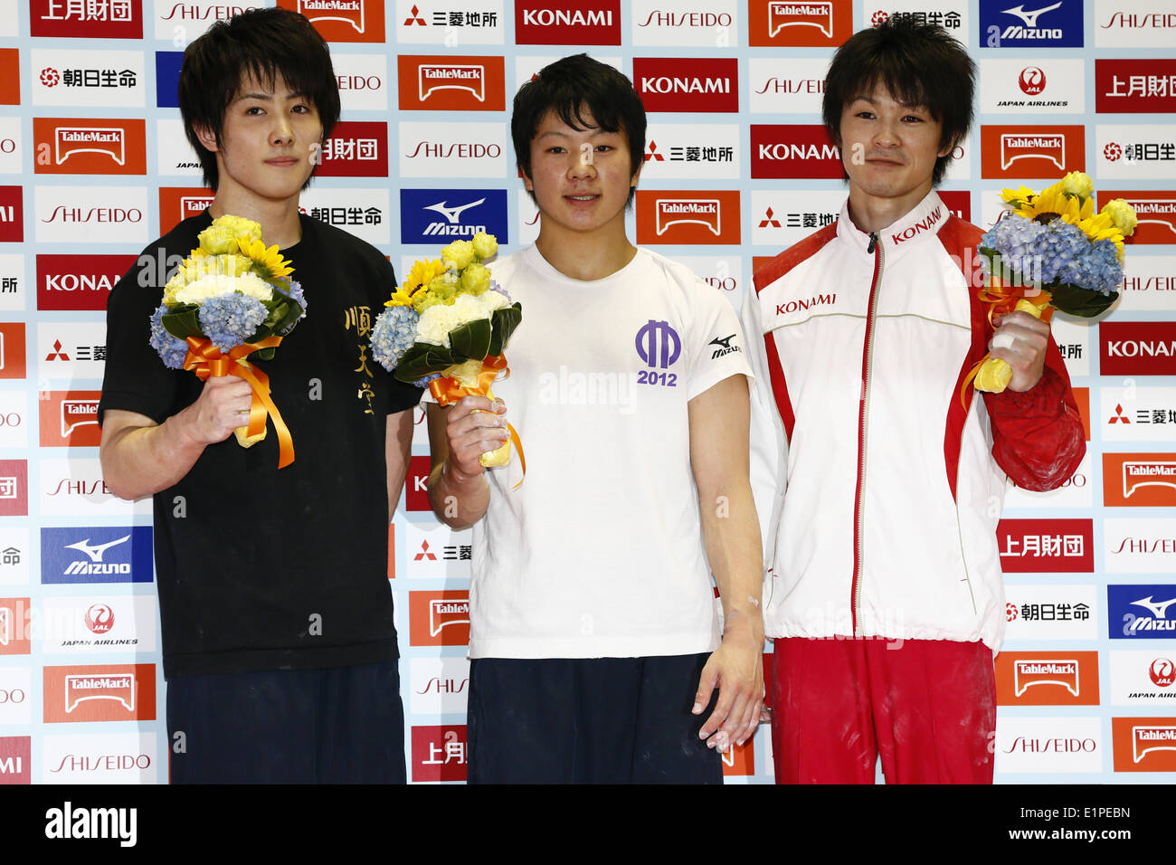 Yoyogi 1st Gymnasium, Tokyo, Japan. 8th June, 2014. (L-R) Ryohei Kato ...