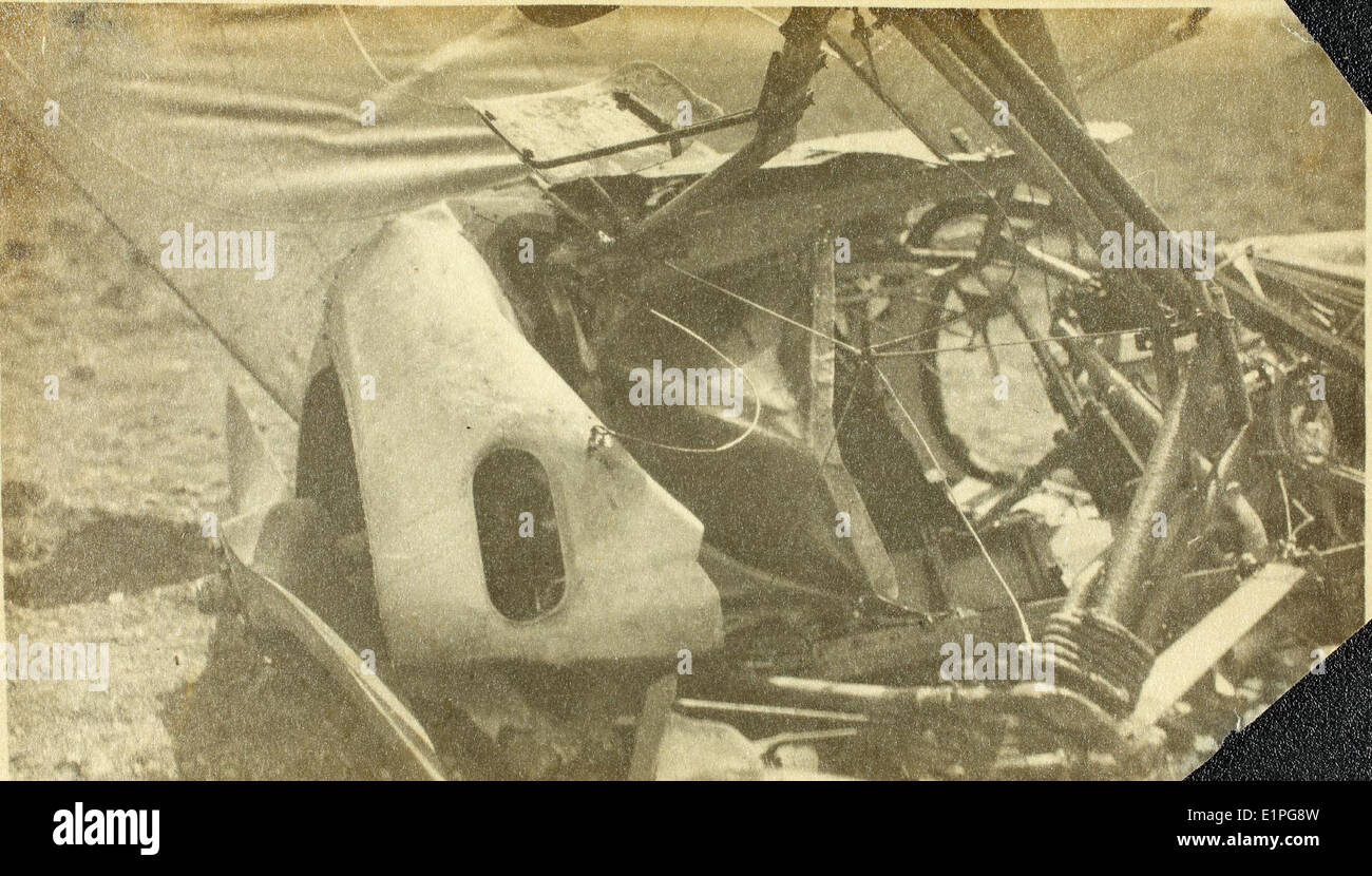 World War One Aircraft crash Lt. Sutton Stock Photo - Alamy