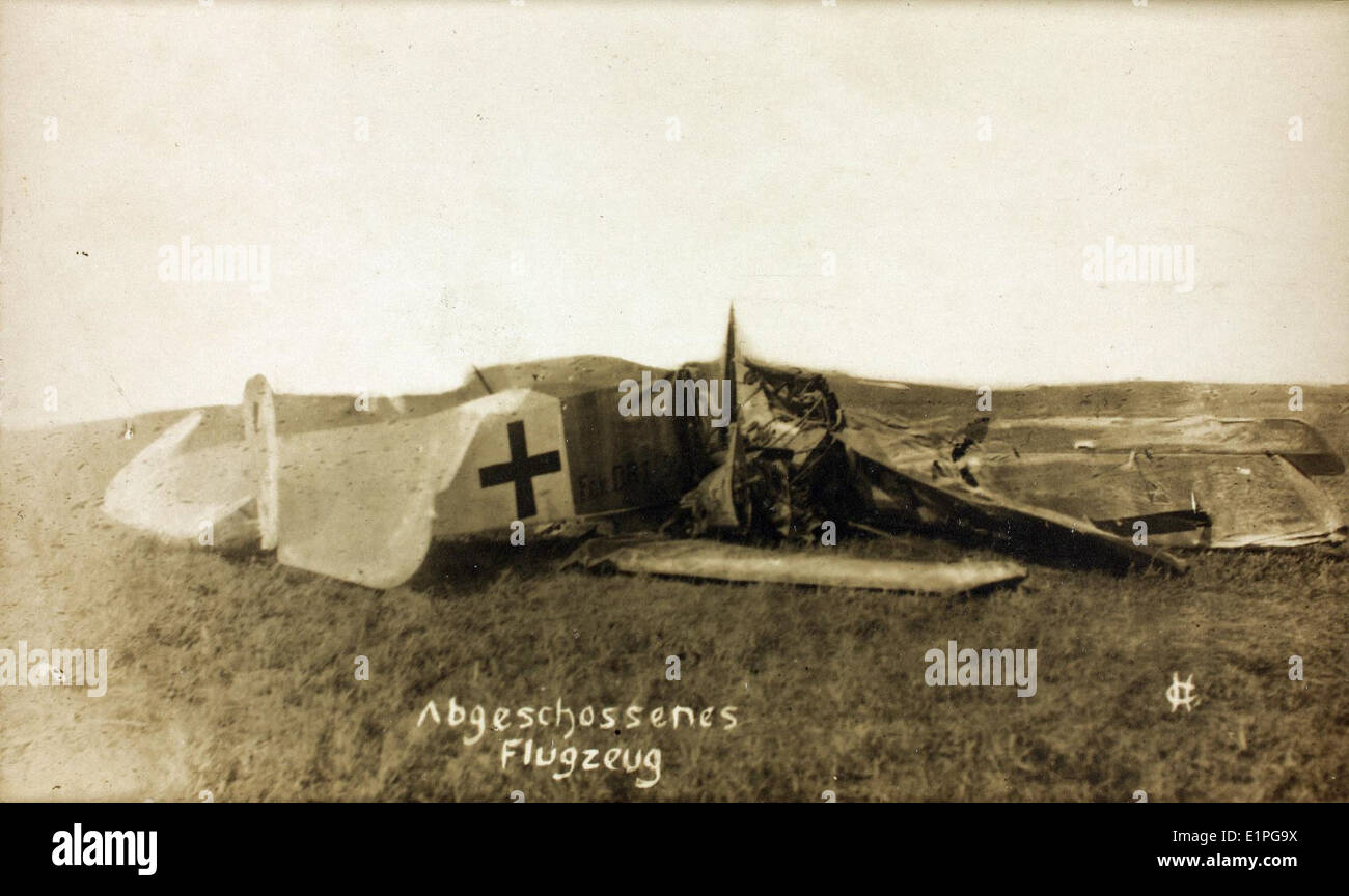 This image documents an aircraft crash from World War I, illustrating ...