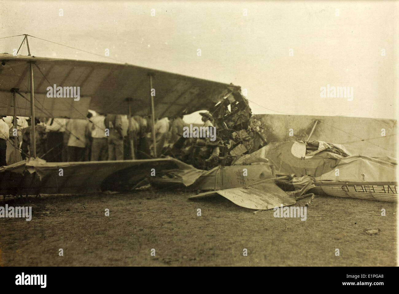 This image documents an aircraft crash during World War I, between 1914 ...