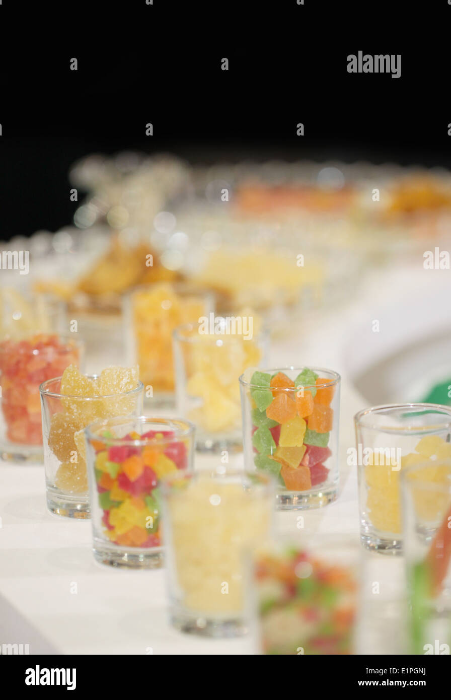 Table of sweets hi-res stock photography and images - Alamy