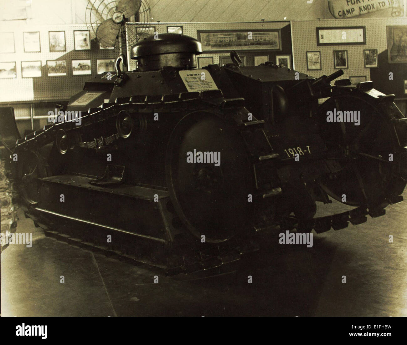 Ford 3 ton tank hi-res stock photography and images - Alamy