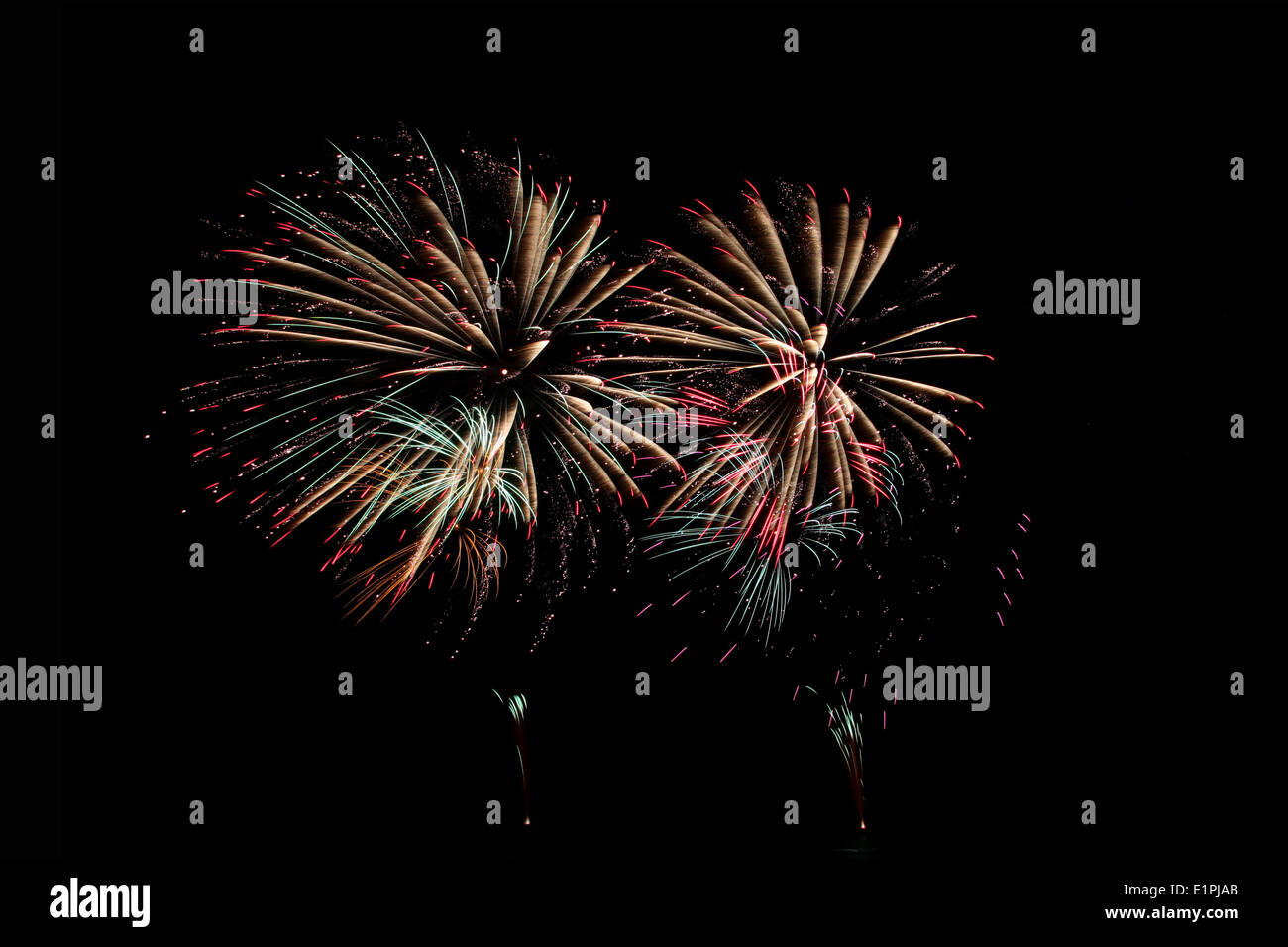Sky fireworks hi-res stock photography and images - Alamy