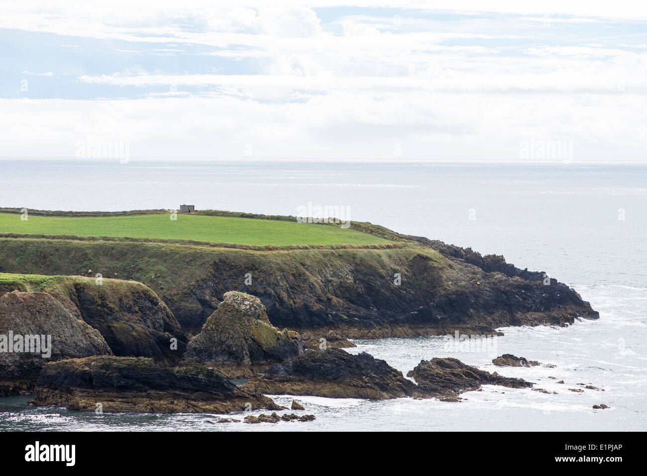 Grass headland hi-res stock photography and images - Alamy
