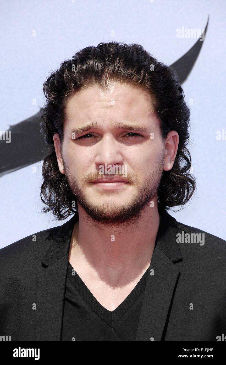 Kit harrington hi-res stock photography and images - Alamy
