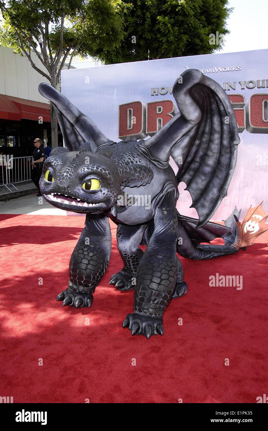Toothless dragon hi-res stock photography and images - Alamy