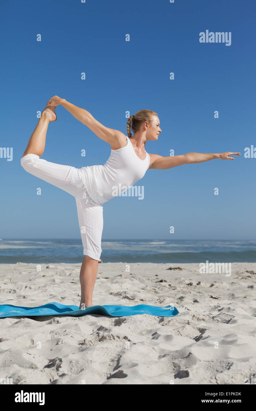 Woman warrior pose hi-res stock photography and images - Alamy