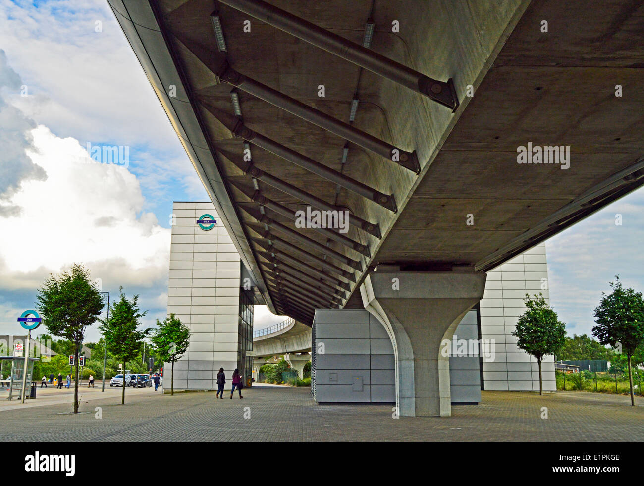 Dlr west silvertown station london hi-res stock photography and images ...