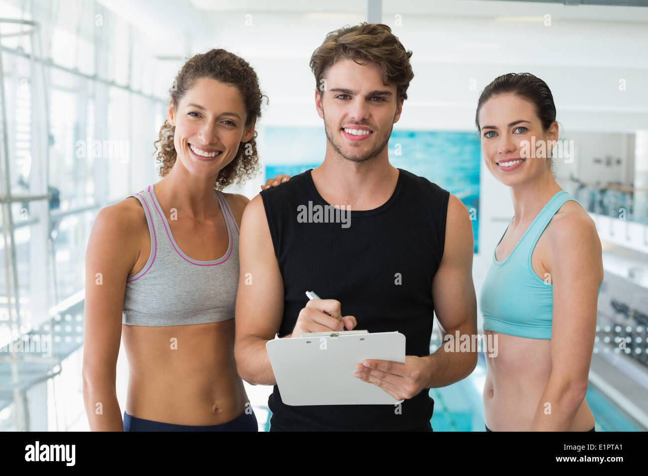 Women taking notes hi-res stock photography and images - Alamy