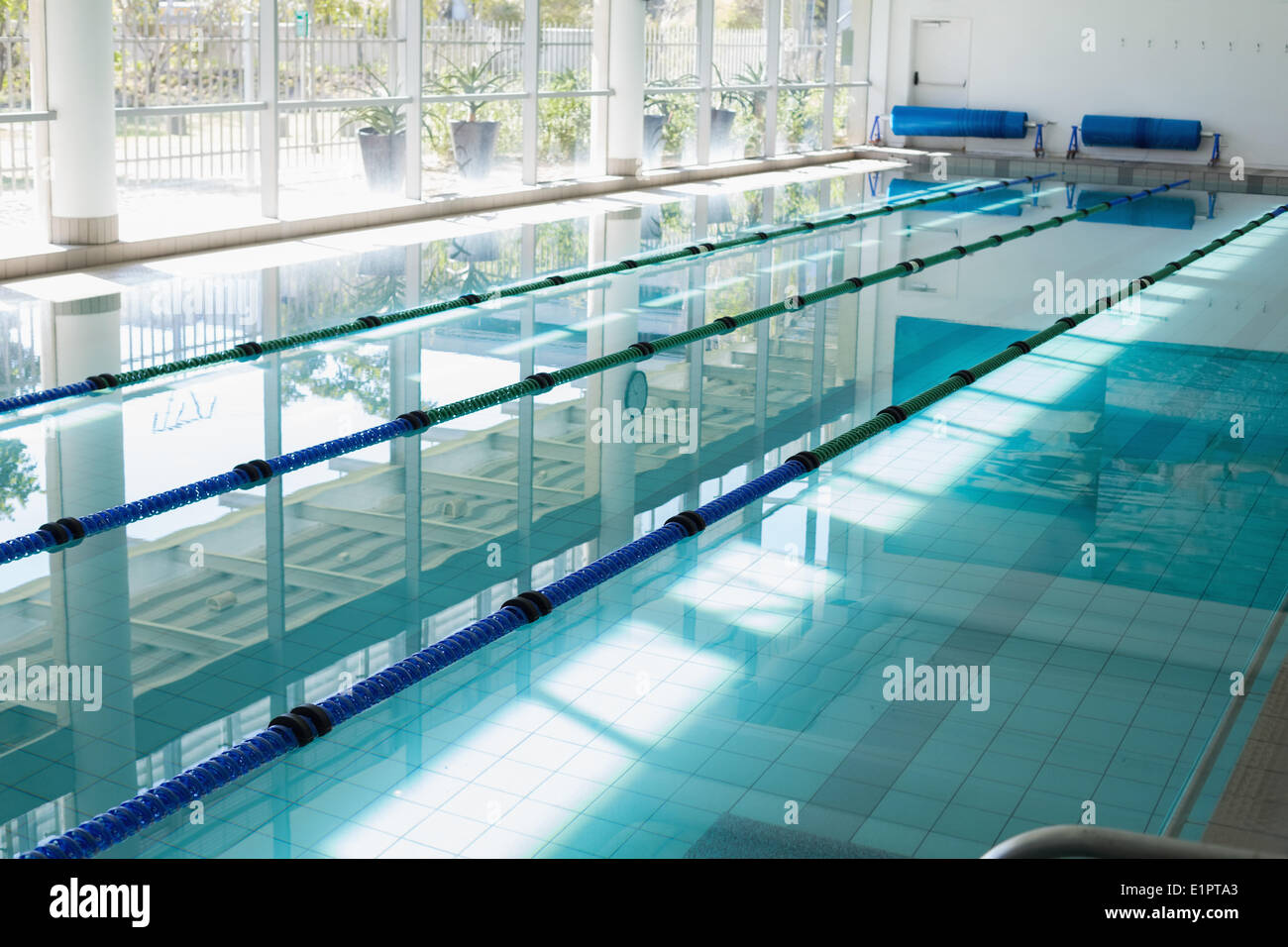Pool of sunlight hi-res stock photography and images - Alamy