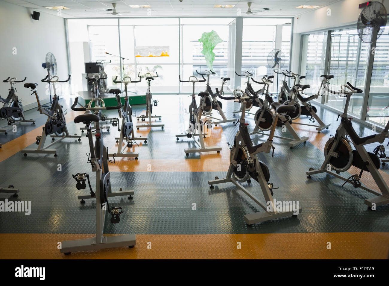 Empty physical fitness hi-res stock photography and images - Alamy