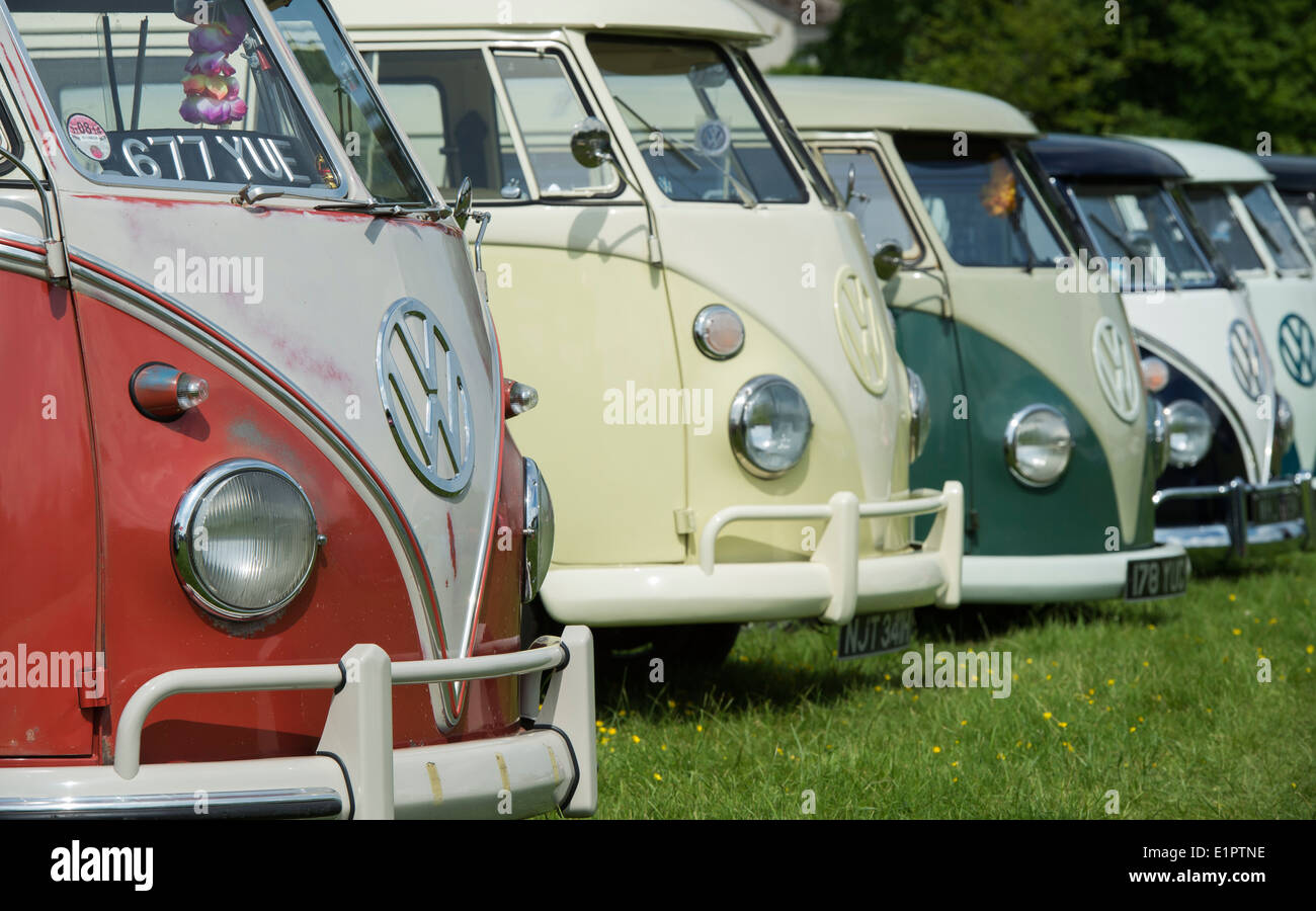 Line of VW Split Screen Volkswagen camper vans at a VW show. England ...