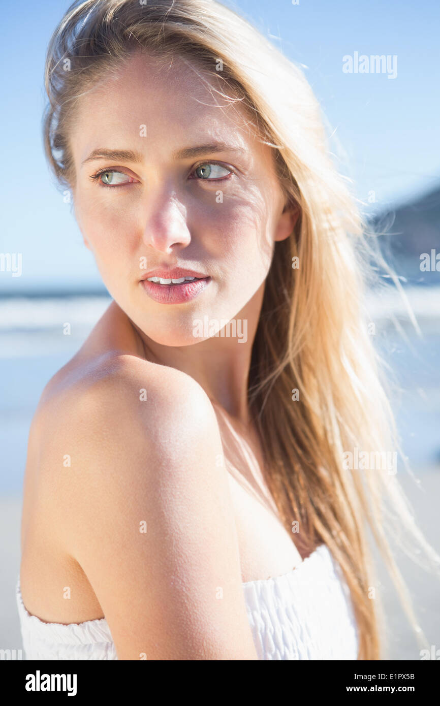 Woman in long white dress hi-res stock photography and images - Alamy